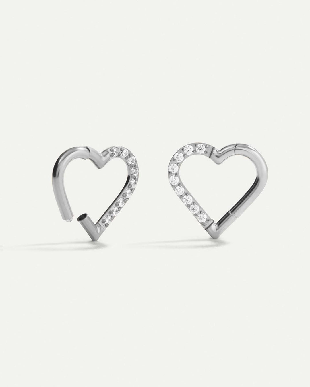 PIERCING LOOP HEART BRIGHT SILVER – Adamina